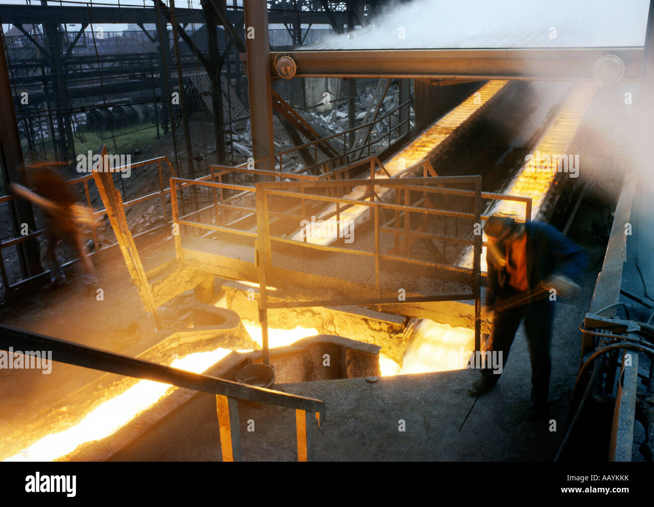 Cast steel factory hi-res stock photography and images - Alamy