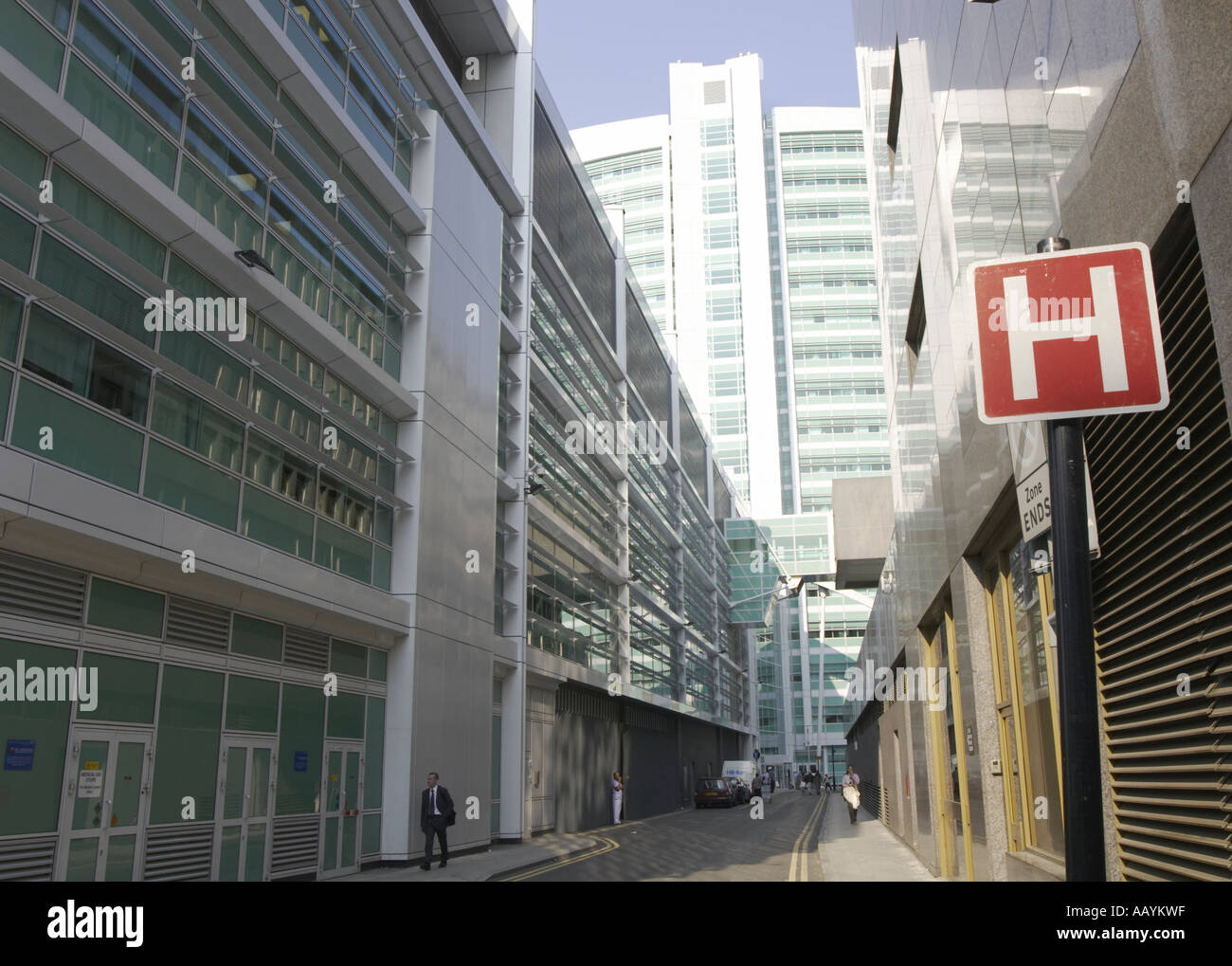 University college hospital, london hi-res stock photography and images ...