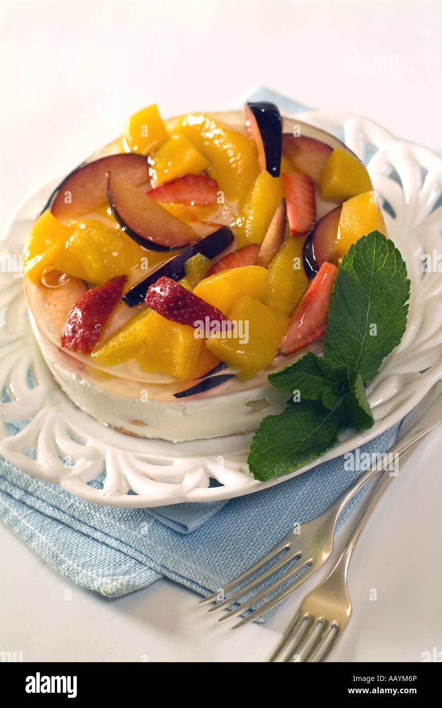 Cheese Cake with Sponge biscuits Stock Photo - Alamy