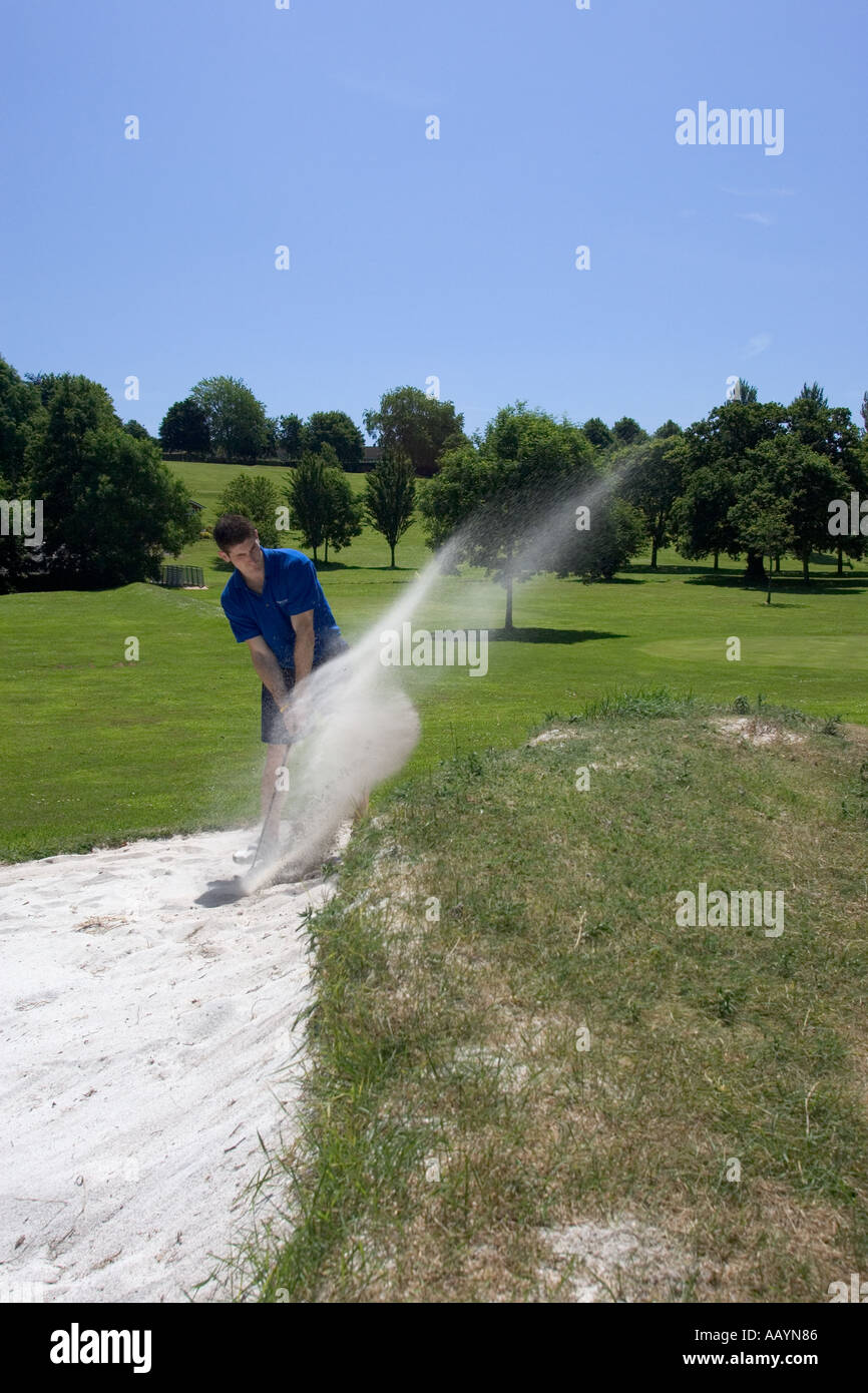 Golf bunker shot hi-res stock photography and images - Alamy