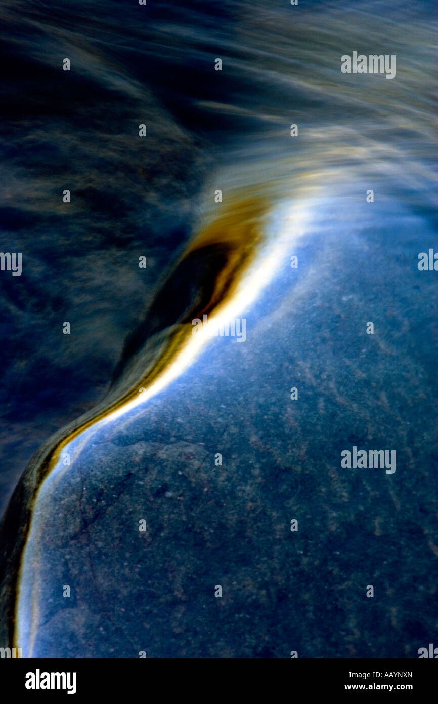 Laminar water flow hi-res stock photography and images - Alamy