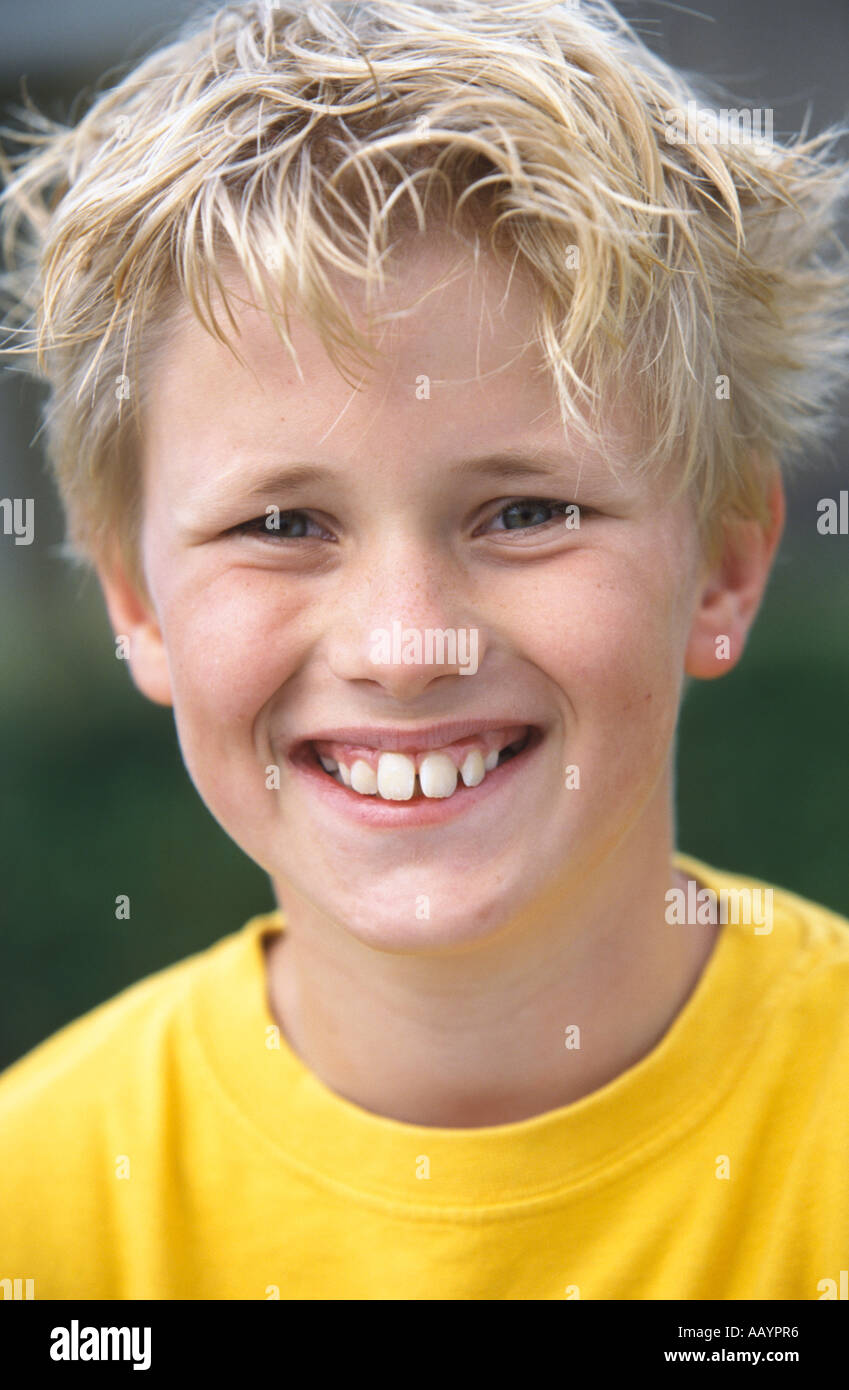 Portrait of a teenage boy Stock Photo - Alamy