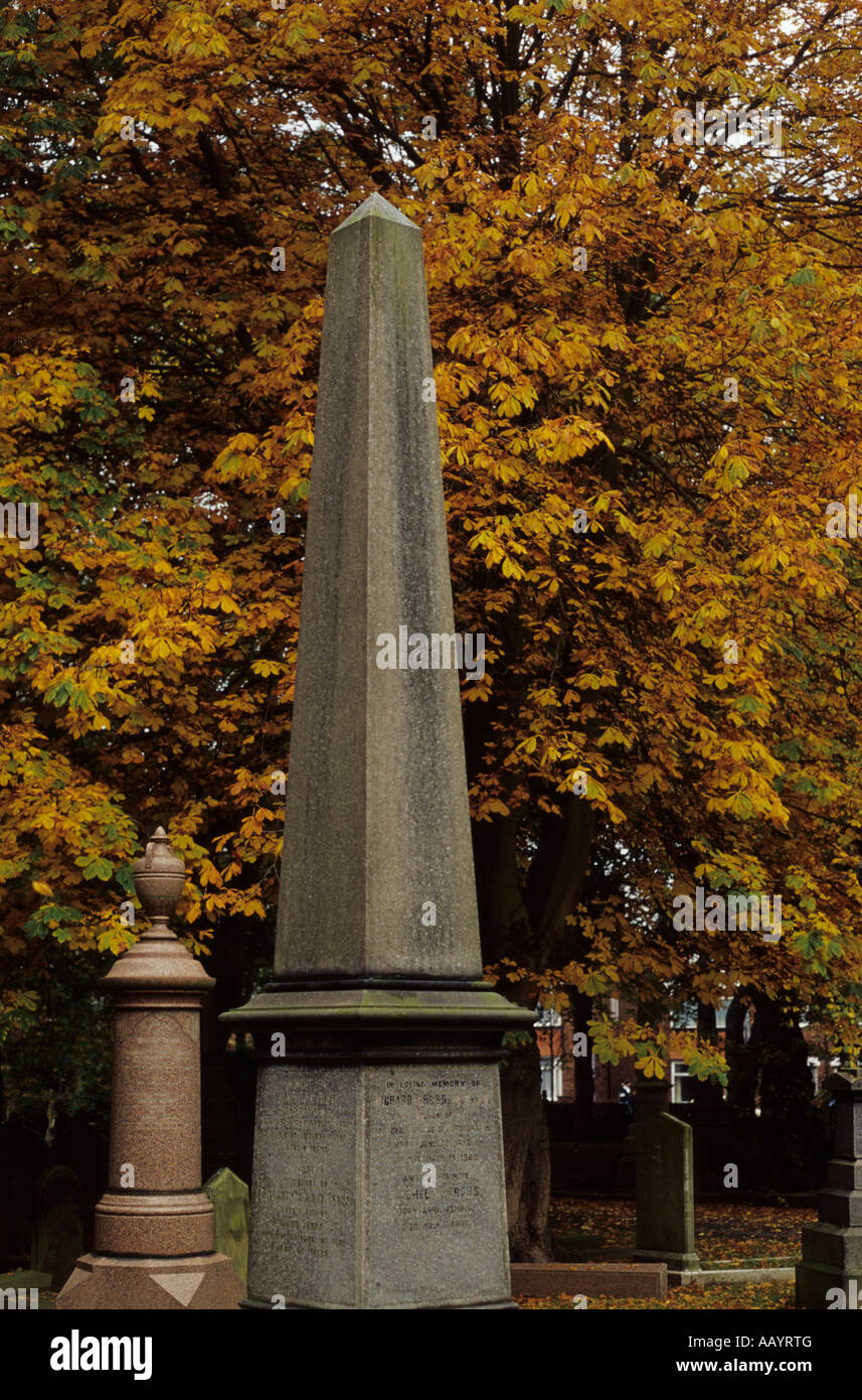 Obelisk grave monument hi-res stock photography and images - Alamy