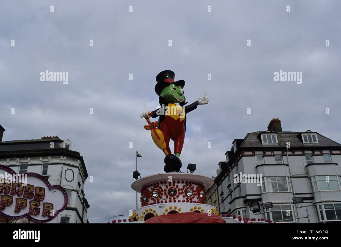 Childrens' fairground ride,Bridlington Stock Photo - Alamy