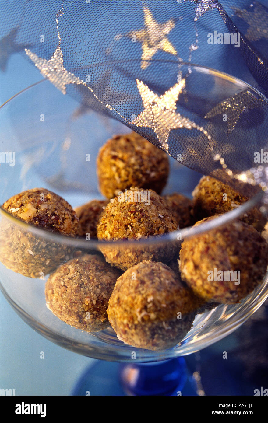 Unbaked nutty sweets hi-res stock photography and images - Alamy