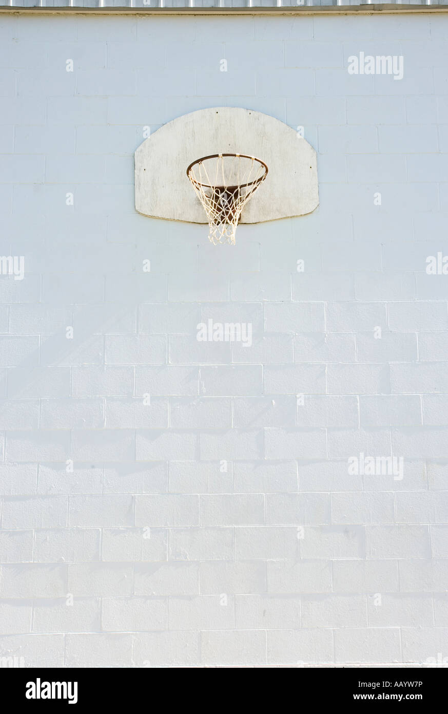 Broken basketball rim hi-res stock photography and images - Alamy