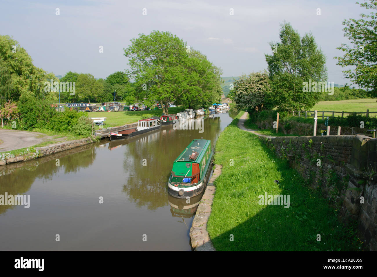 Macclesfield Canal at Marple, Cheshire Stock Photo - Alamy