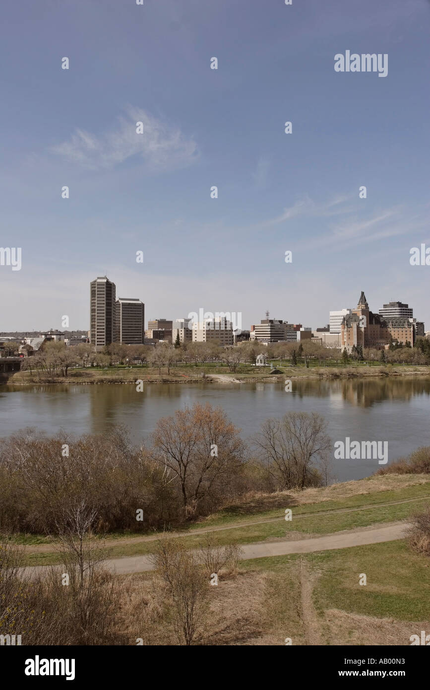 Saskatoon skyline and the south saskatchewan river hi-res stock ...