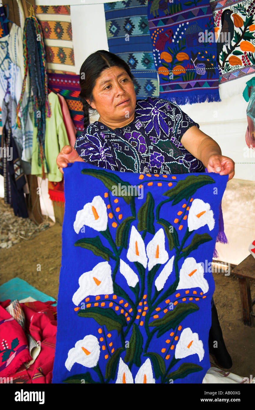 Mexico chiapas embroidery hi-res stock photography and images - Alamy