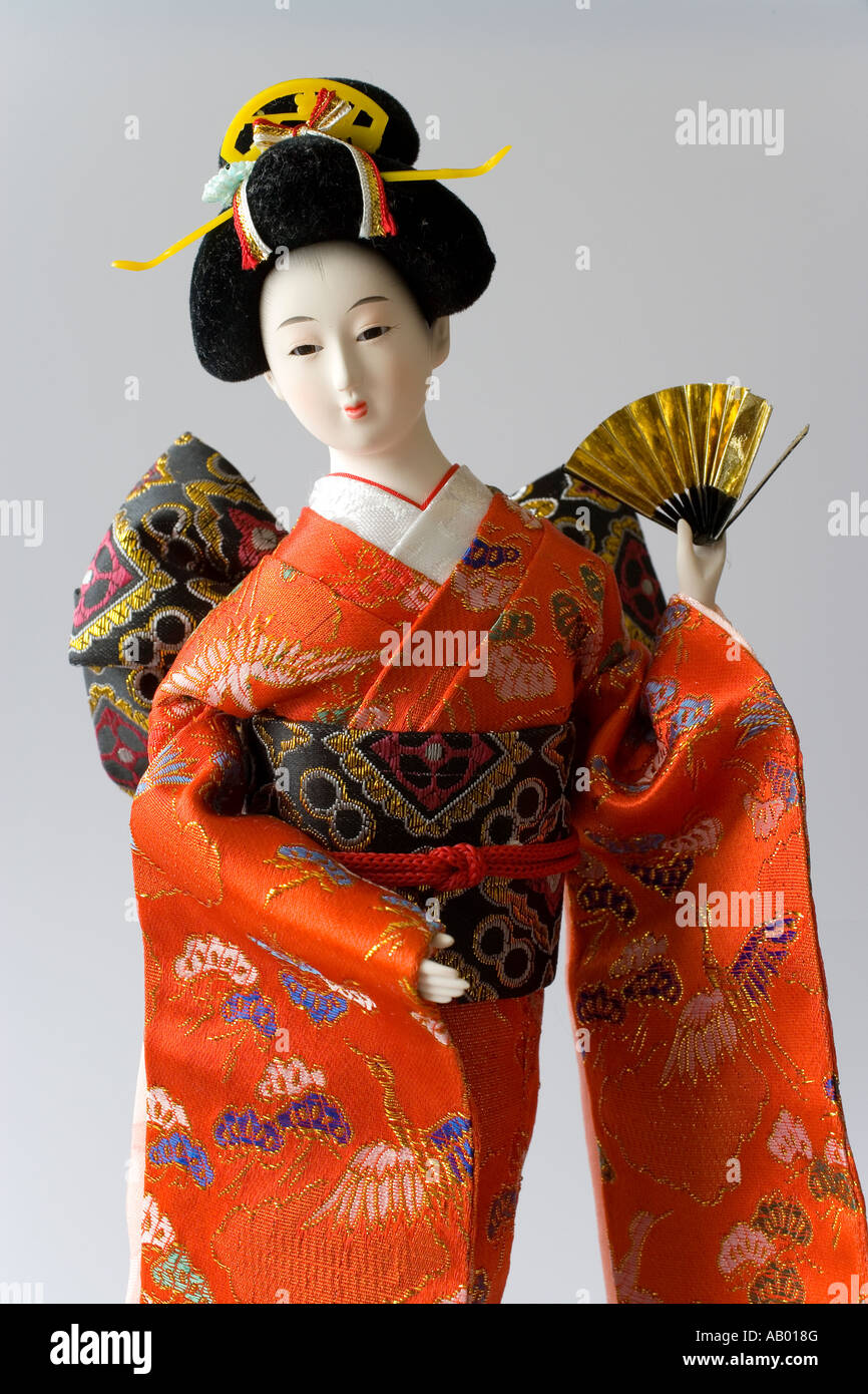 Geisha outfit hi-res stock photography and images - Alamy