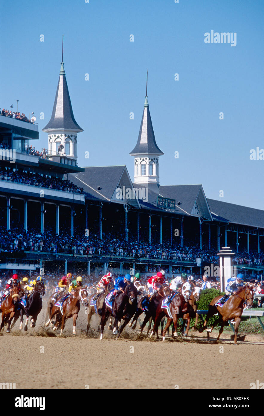 Thoroughbred horse race hi-res stock photography and images - Alamy