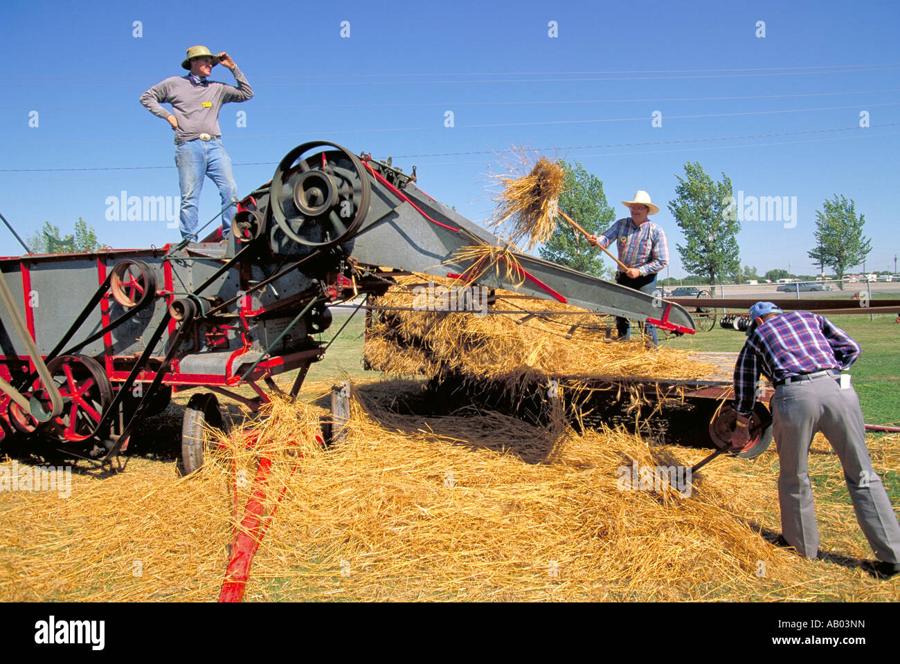 Fargo steam thresher harvest hi-res stock photography and images - Alamy