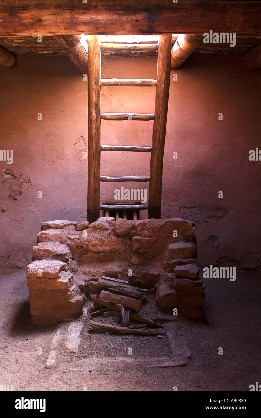 Underground Indian Kiva Stock Photo - Alamy
