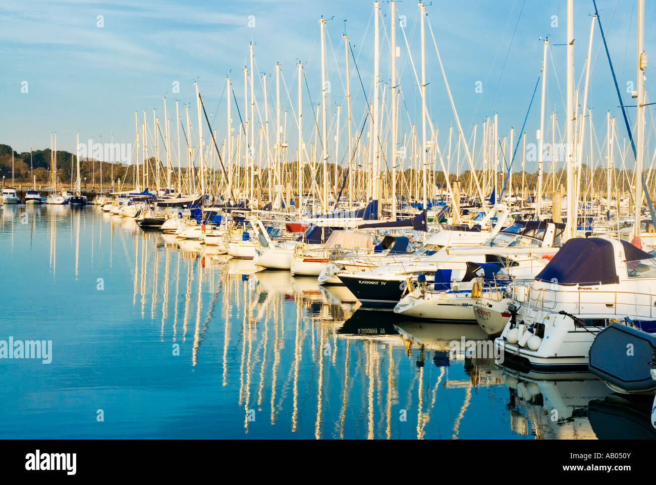 Lymington yacht haven hi-res stock photography and images - Alamy