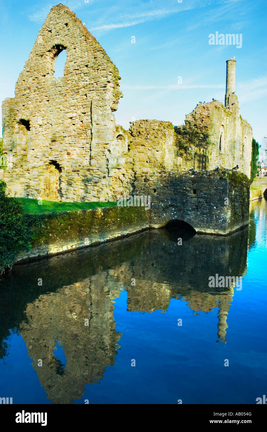 Twynham castle hi-res stock photography and images - Alamy
