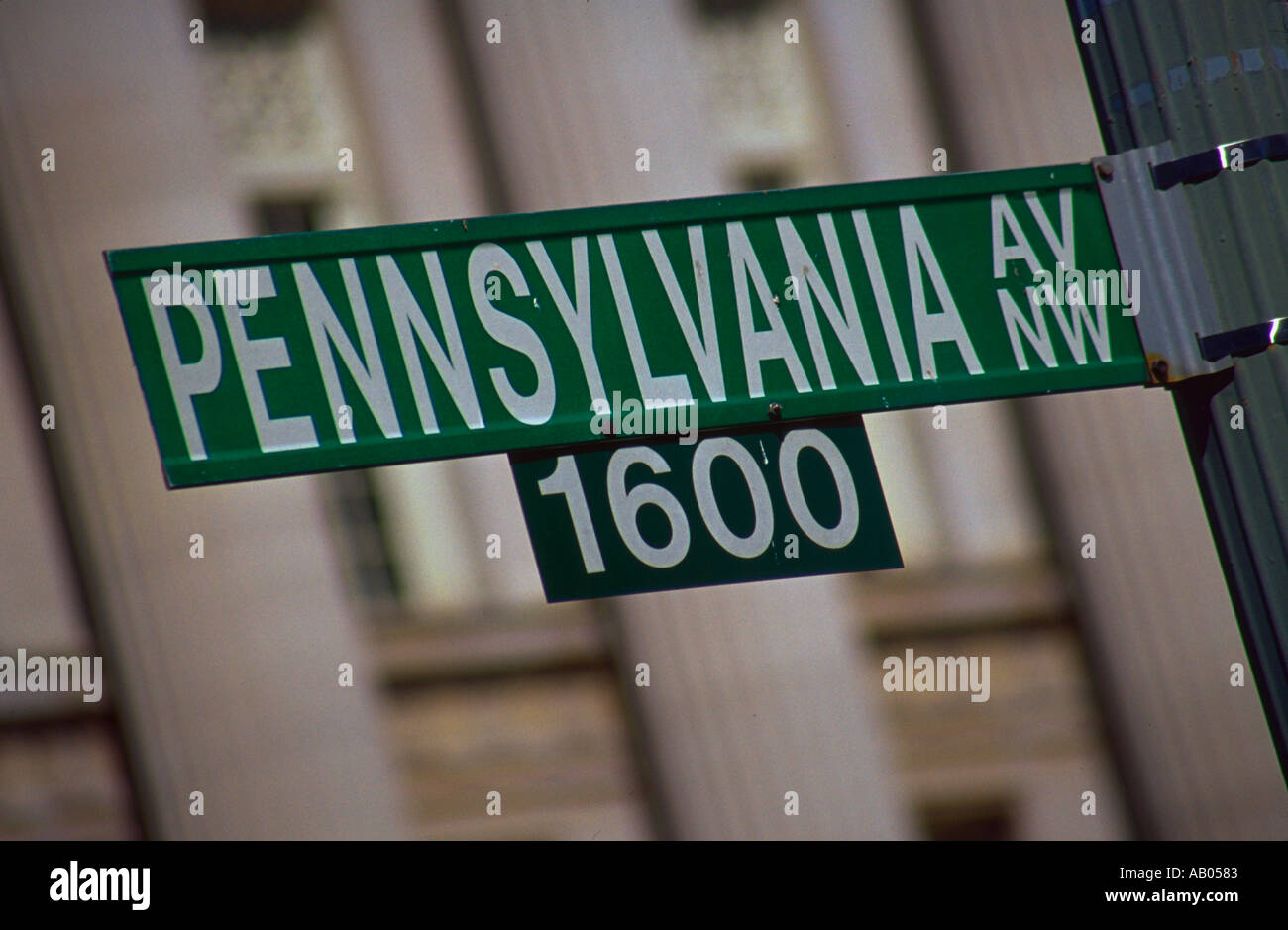 Close up of street sign indicating the 1600 sixteen hundred block of ...