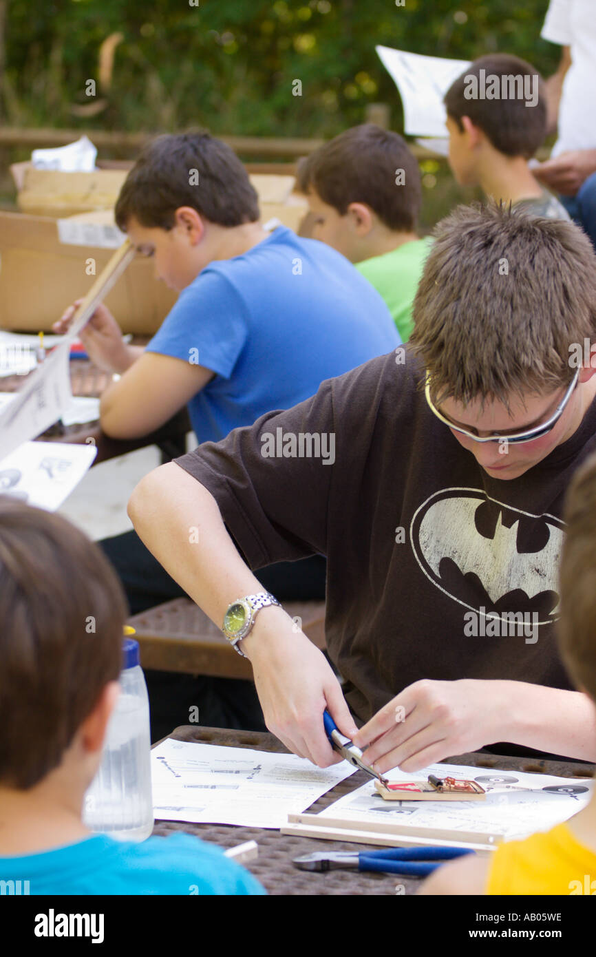 School students project hi-res stock photography and images - Alamy