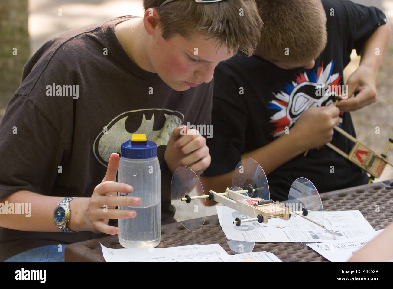 Science project hi-res stock photography and images - Alamy