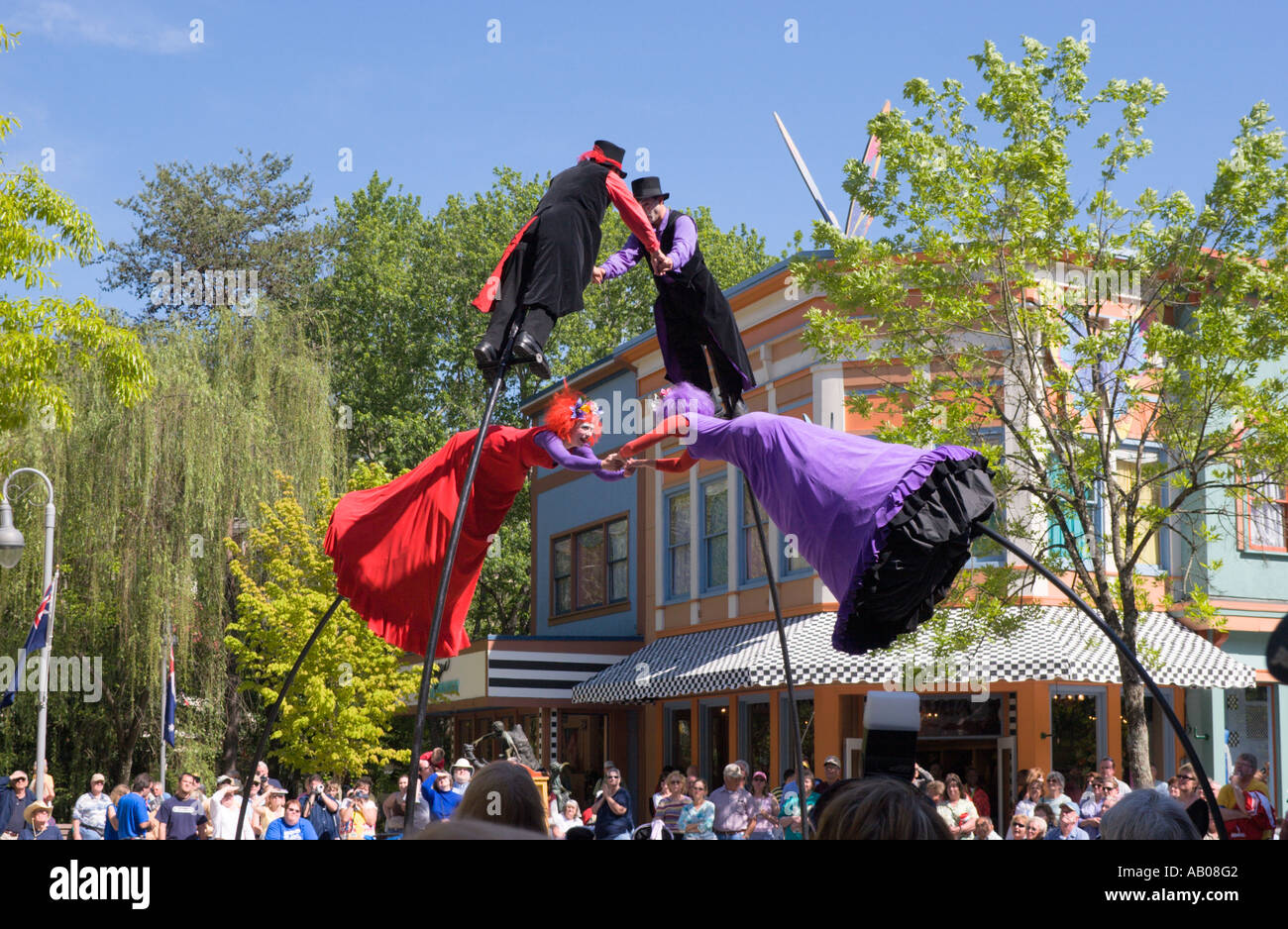 Aerial troupe hi-res stock photography and images - Alamy