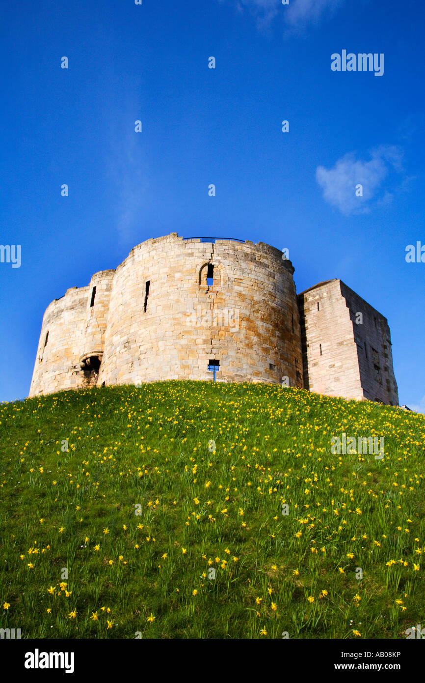 Clifford tower york castle ruin hi-res stock photography and images - Alamy