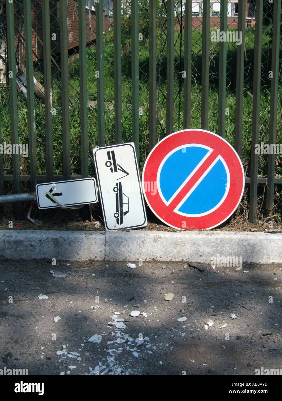knocked down road sign Stock Photo - Alamy