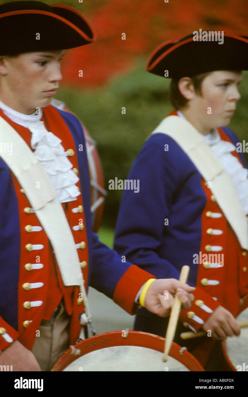 Revolutionary war musicians hi-res stock photography and images - Alamy