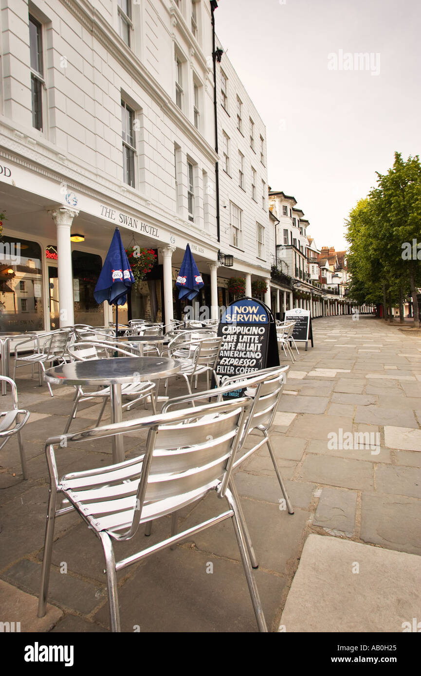 The pantiles tunbridge wells kent uk shops old hi-res stock photography ...