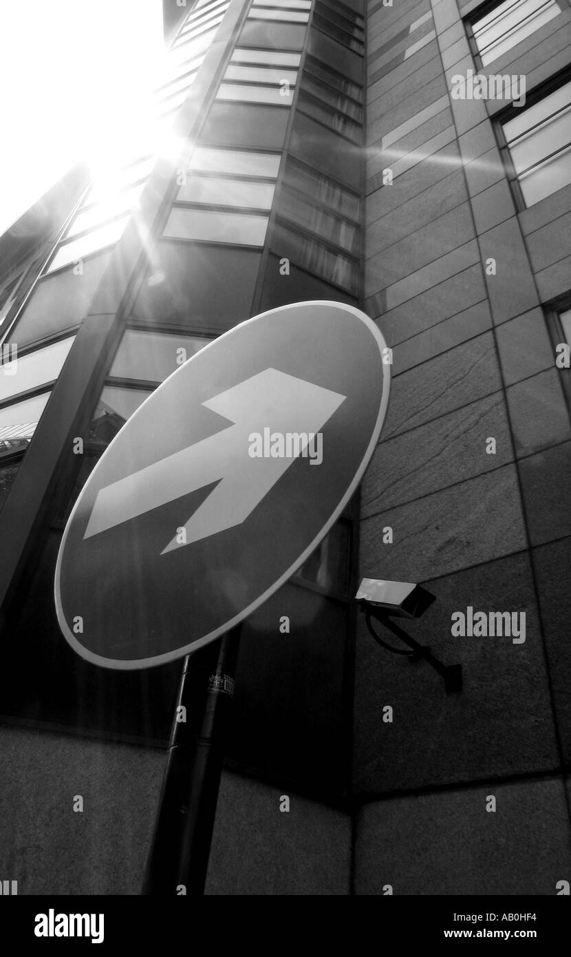 One way road sign hi-res stock photography and images - Alamy