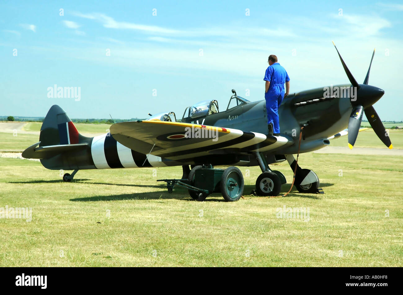 spitfire ready for take off Stock Photo - Alamy