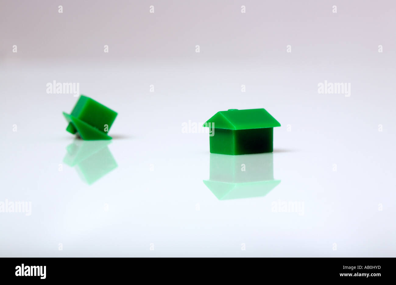 Monopoly pieces hi-res stock photography and images - Alamy