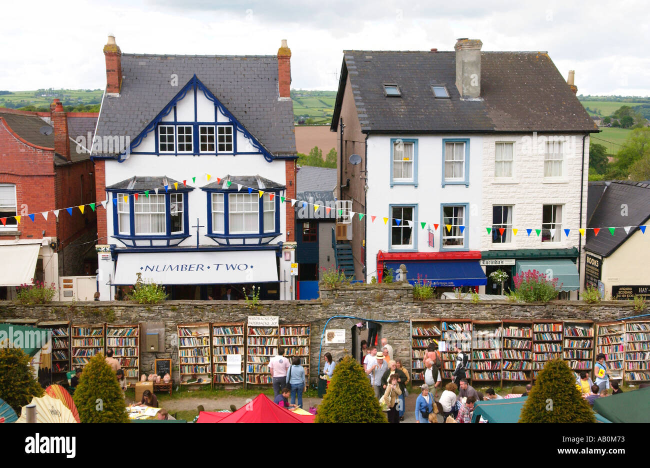 Honesty bookshop hi-res stock photography and images - Alamy