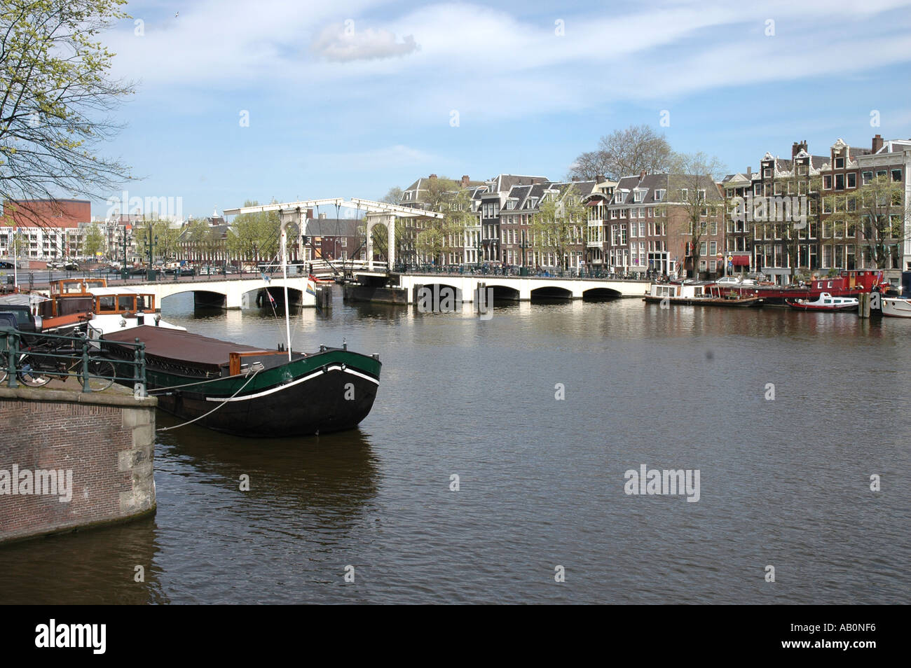 Magere Grug Skinny bridge over the River Amstel Amsterdam Holland Stock ...