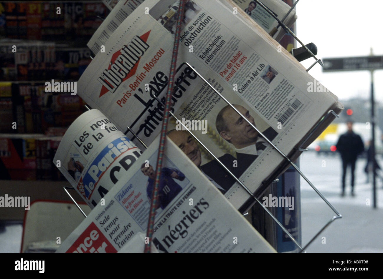 Paris soir newspaper hi-res stock photography and images - Alamy