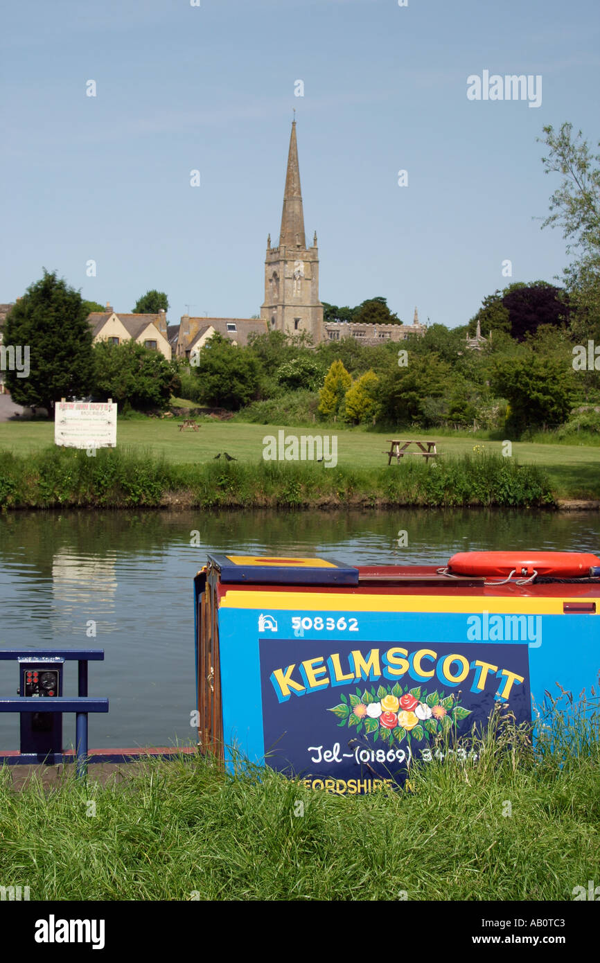 River boat approaching lock gate River Thames Lock gates near Lechlade ...