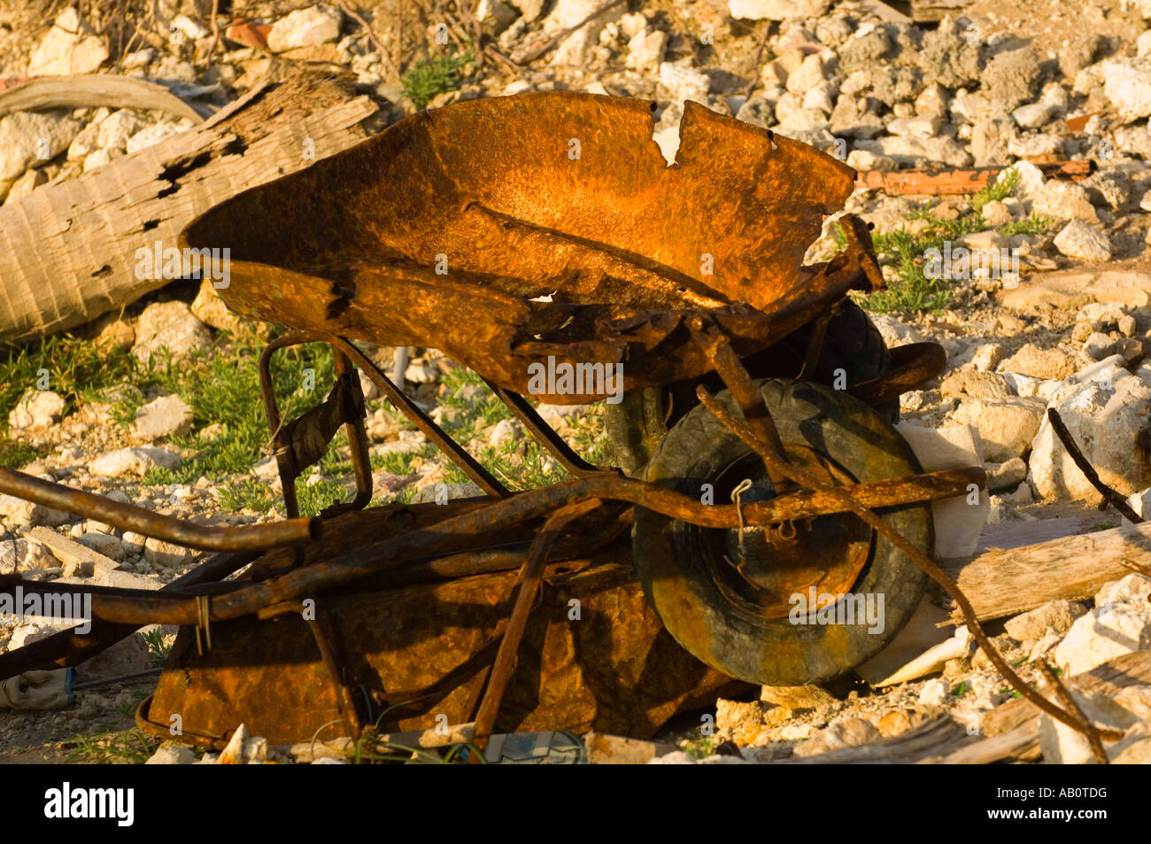 The Rusty Wheelbarrows High Resolution Stock Photography and Images - Alamy