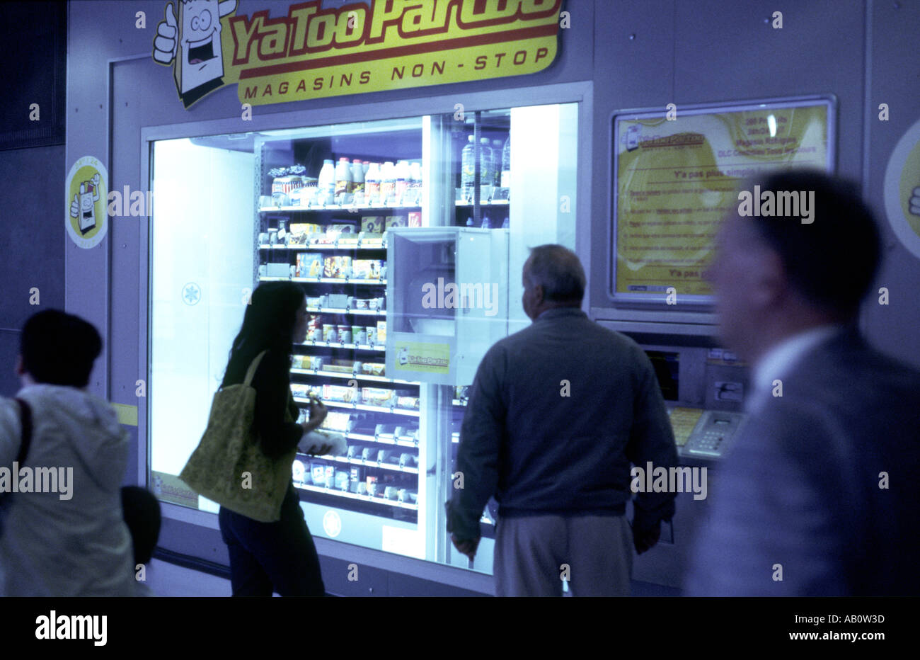 Vending machine at the Gare du Nord station in Paris France Stock Photo ...