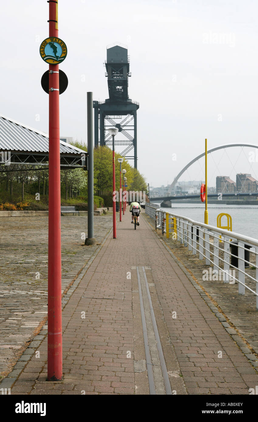 Clydeway Cycle path alongside the Clyde River in Glasgow Stock Photo ...