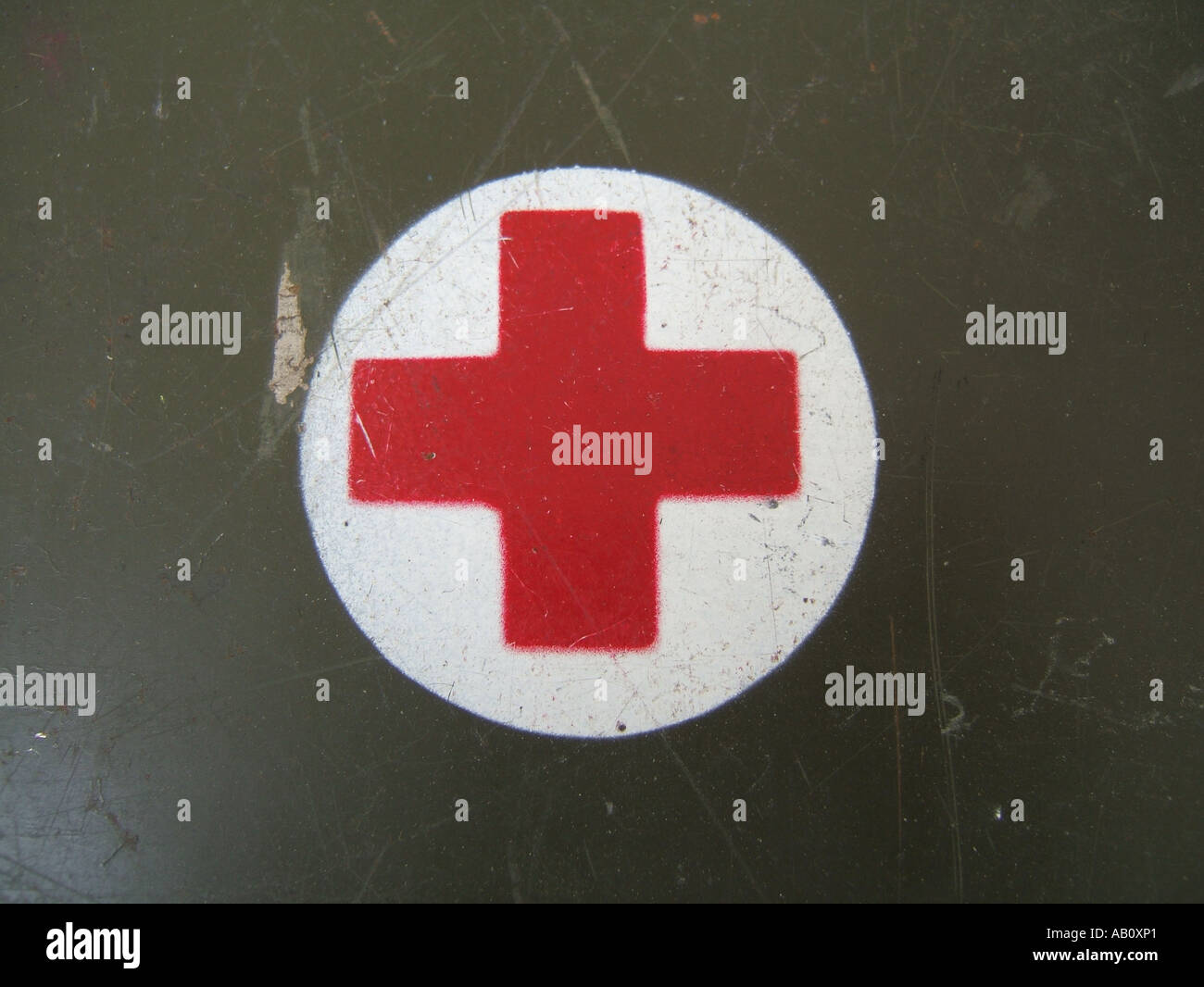 red cross medicine chest Stock Photo - Alamy