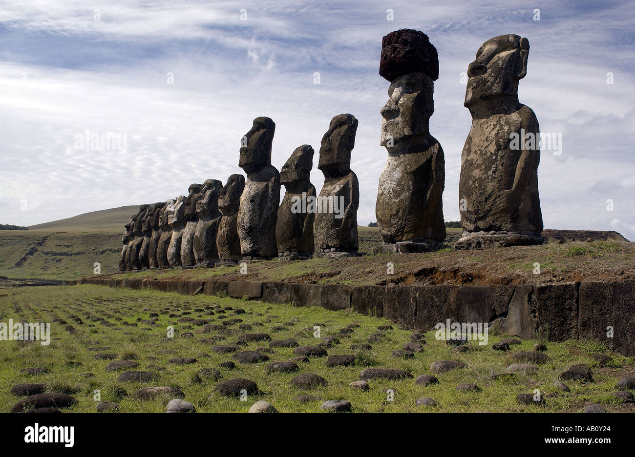 Easter island maoi man hi-res stock photography and images - Alamy