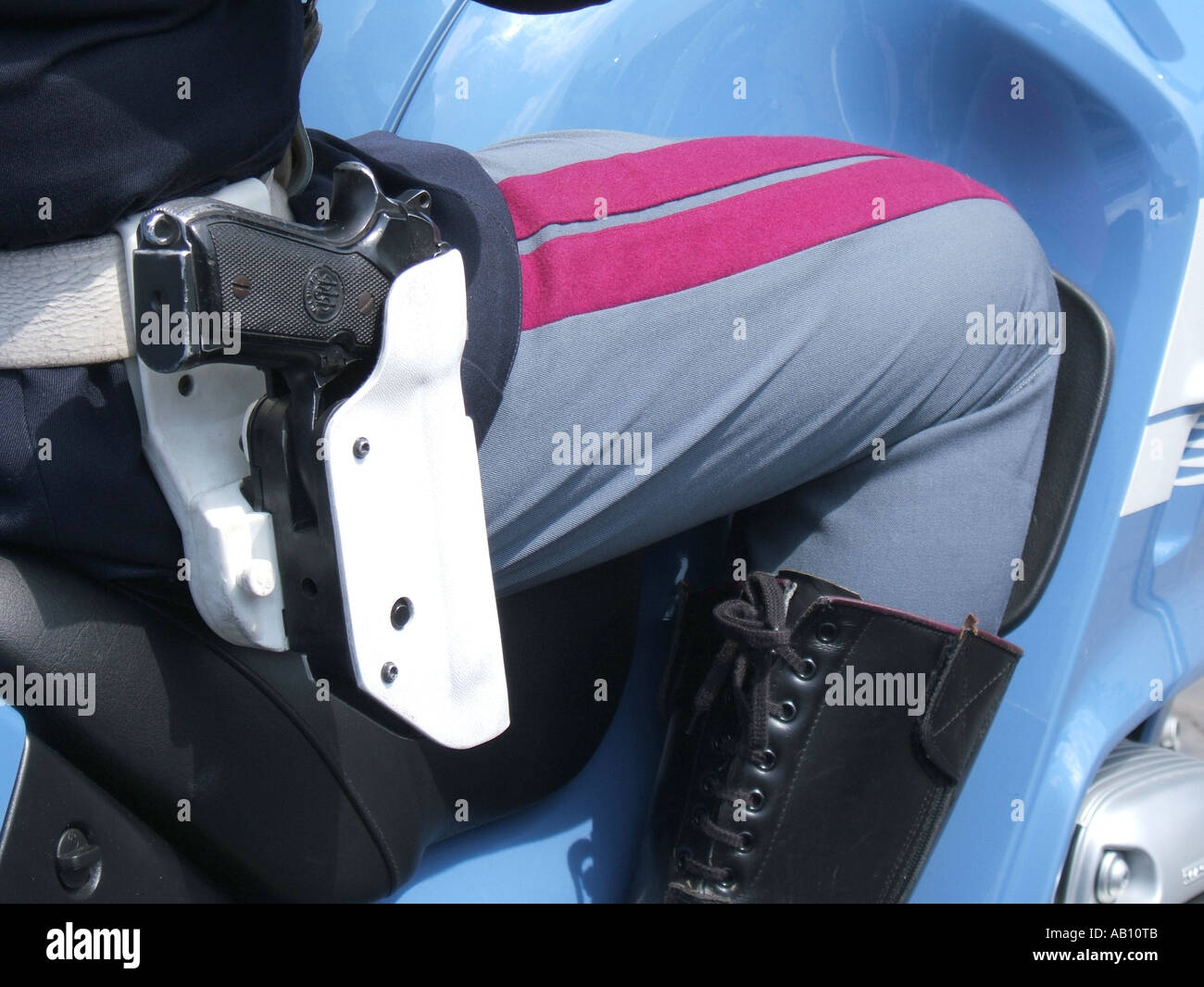italian policeman on motorbike Stock Photo - Alamy