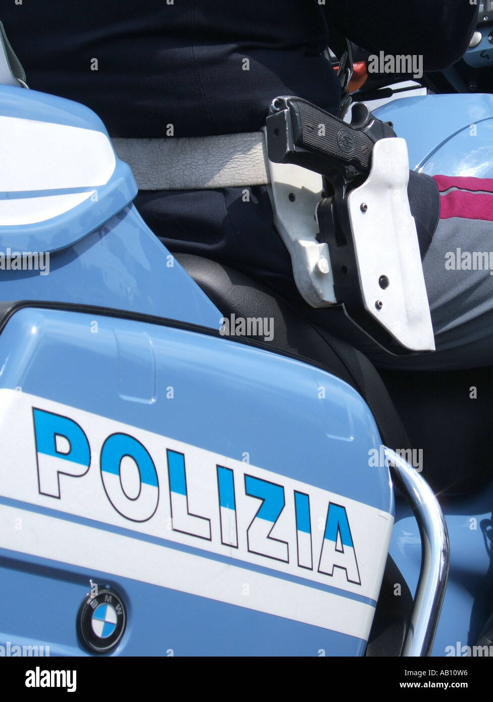 italian policeman on motorbike Stock Photo - Alamy