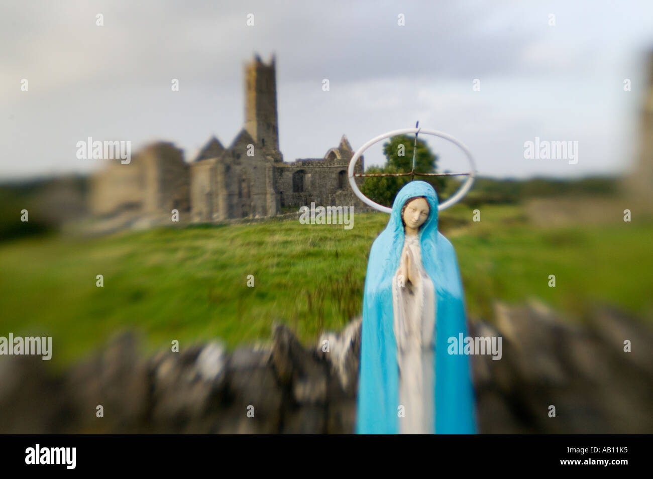 Quinn abbey hi-res stock photography and images - Alamy