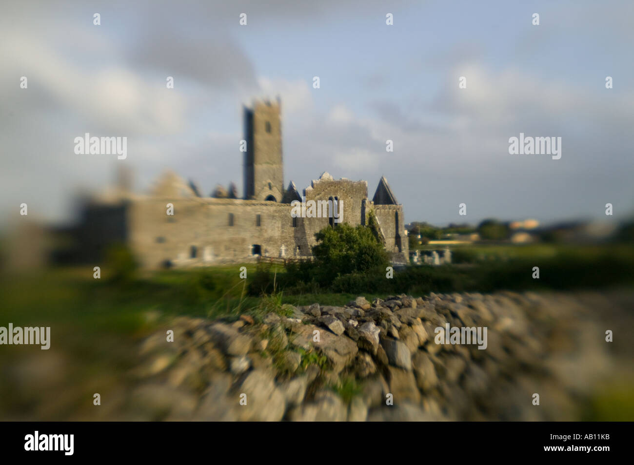 Quin abbey county clare ireland hi-res stock photography and images - Alamy