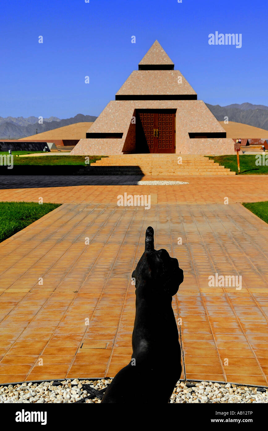 Felicity california pyramid travel hi-res stock photography and images ...