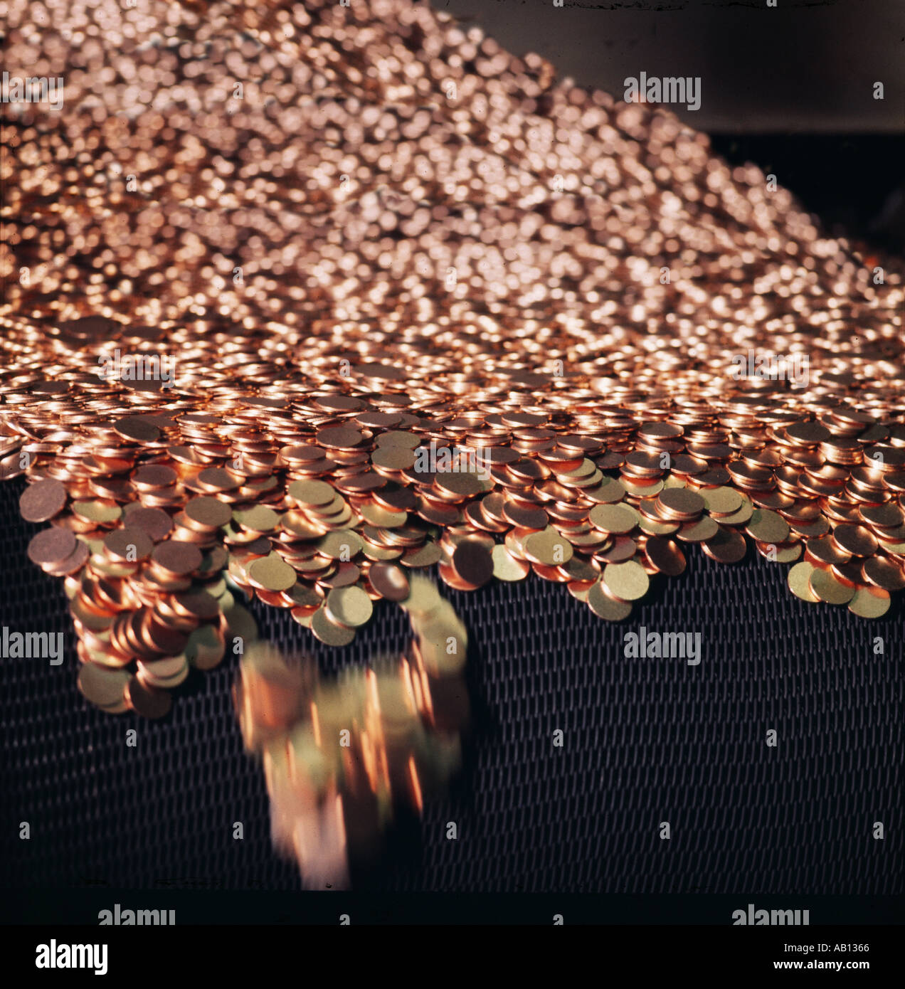 Coin cascade hi-res stock photography and images - Alamy