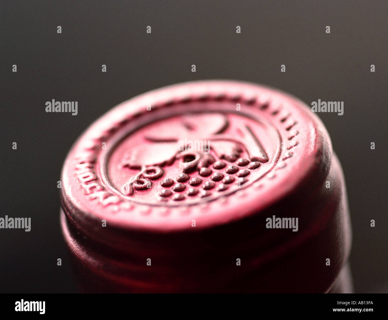 Vintage wine bottle hi-res stock photography and images - Alamy