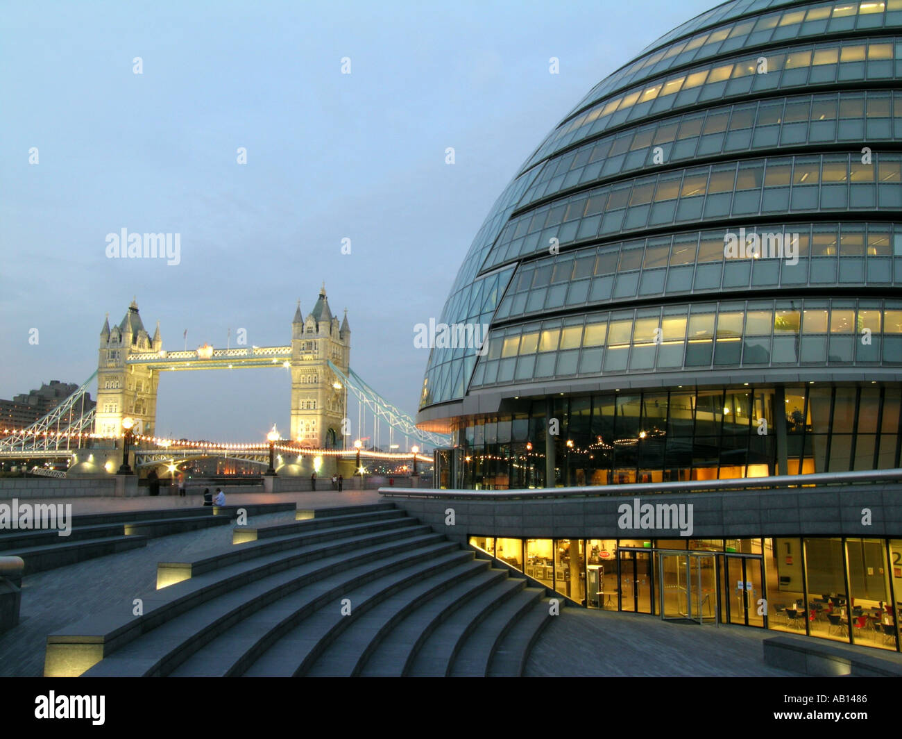 City hall london hi-res stock photography and images - Alamy