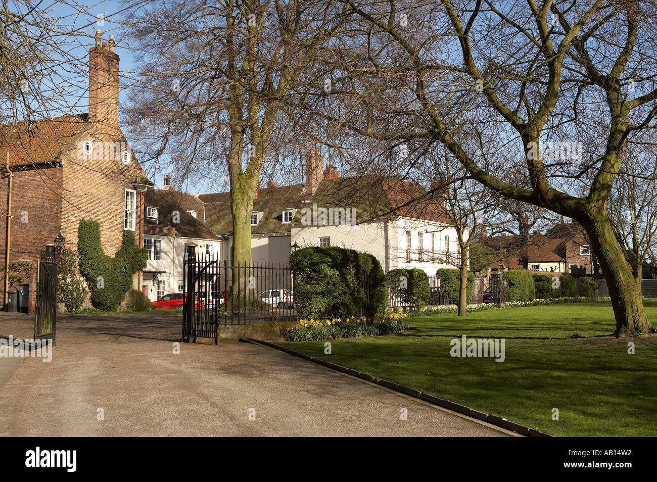 Adjacent houses hi-res stock photography and images - Alamy