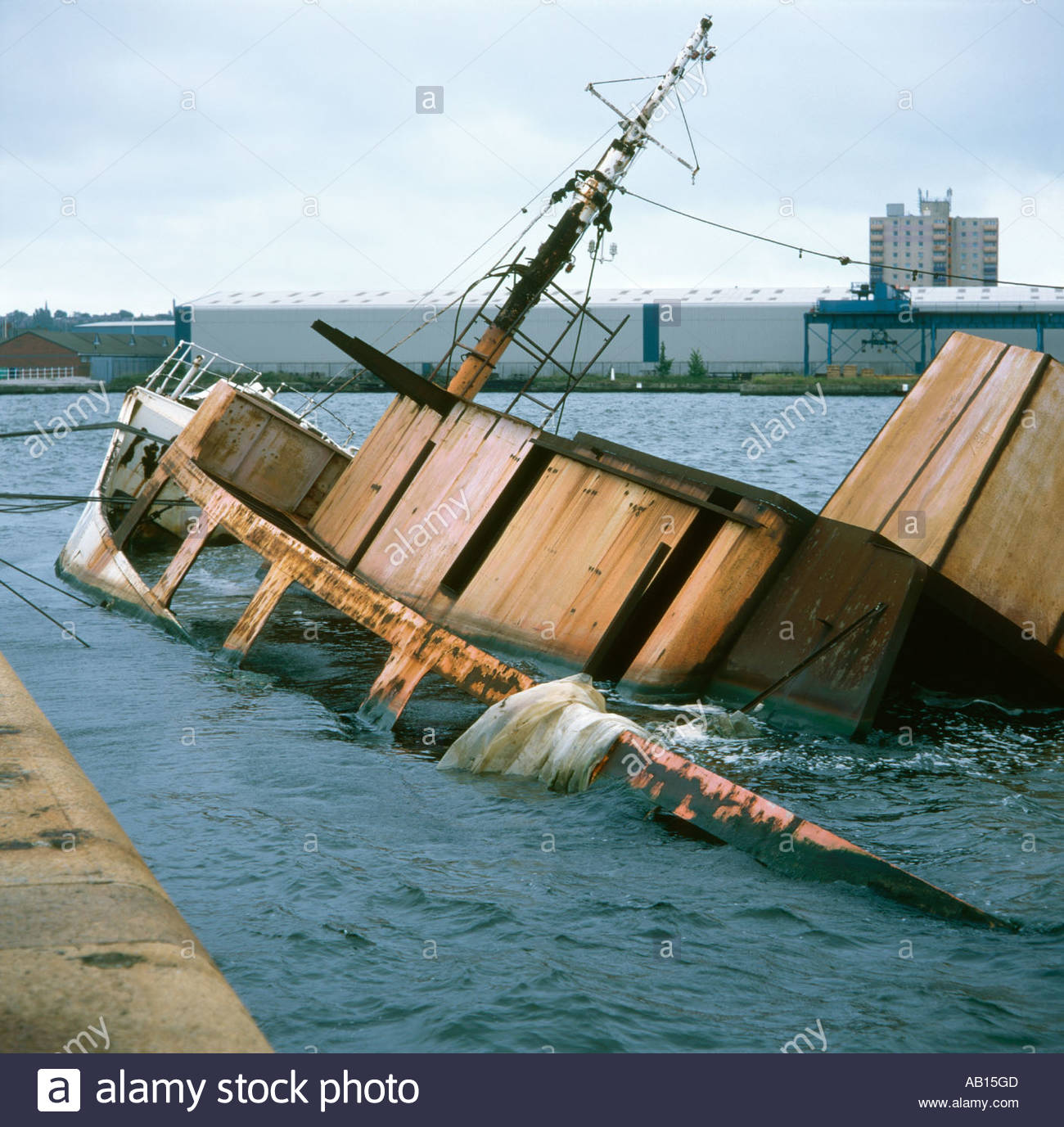 Trawler Sinking Stock Photos & Trawler Sinking Stock Images - Alamy