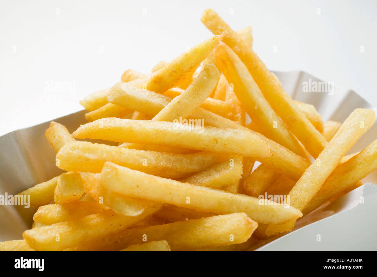 Chips in paper dish FoodCollection Stock Photo - Alamy